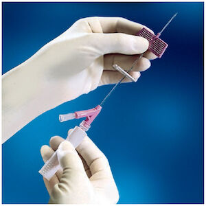 24 Gauge x 3/4 Inch, Retracting Safety Needle, Y Port | Preferred Medical