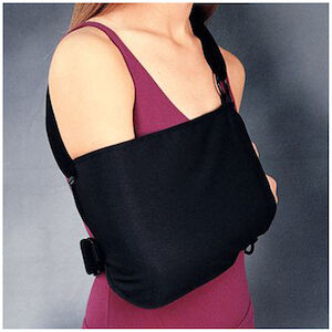 SHOULDER IMMOBILIZER W/SWATHE STRAP MED | Preferred Medical